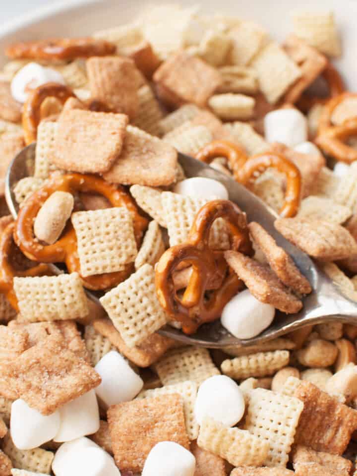 Unicorn Snack Mix | Two Pink Peonies