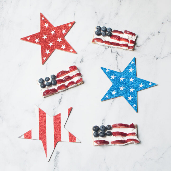 Flag Graham Cracker Snack | Two Pink Peonies