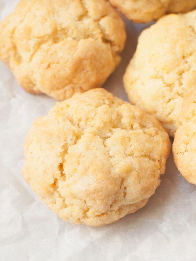 Homemade Vanilla Wafers | Two Pink Peonies