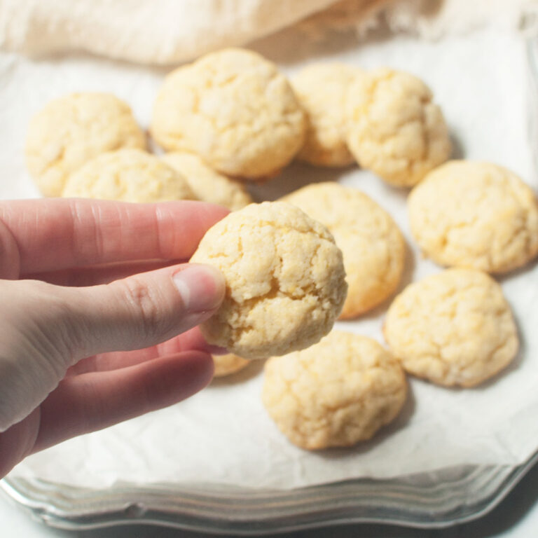 Homemade Vanilla Wafers | Two Pink Peonies